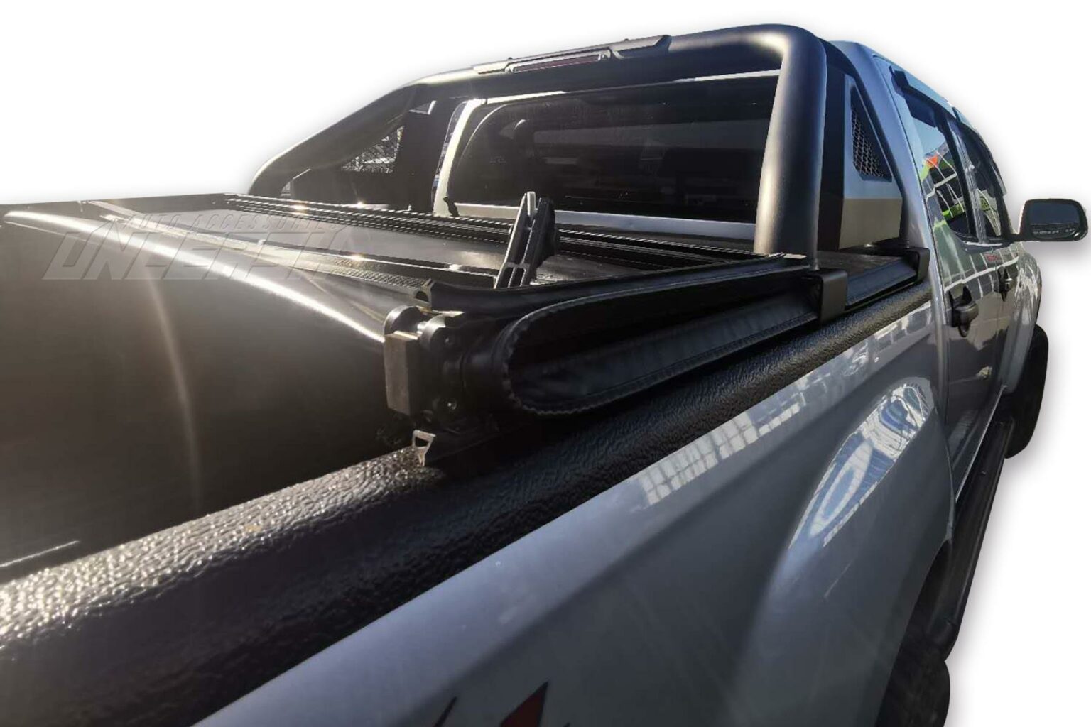 Universal fit Robust Black Roll Bar/Sports Bar - Unleash Auto Accessories