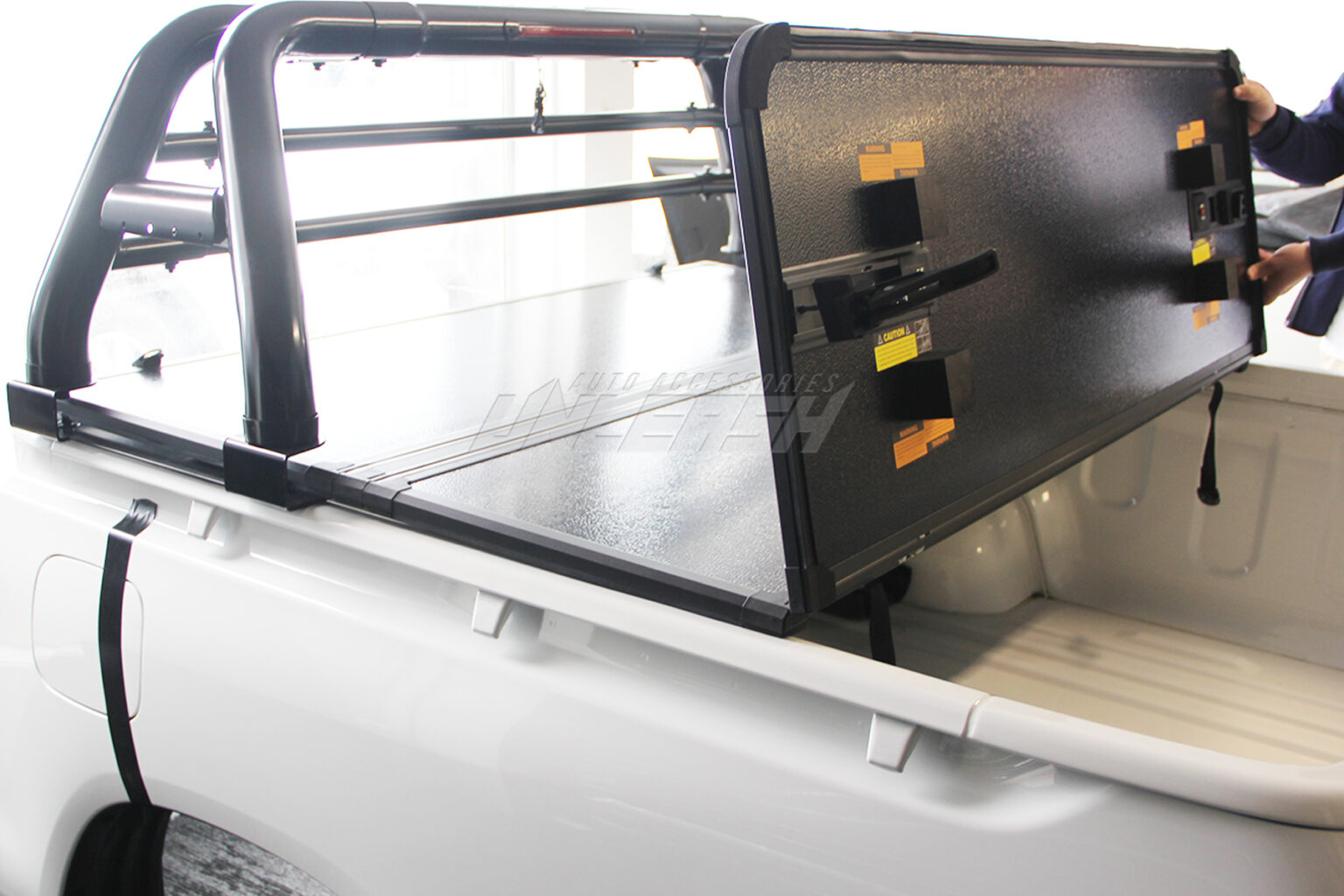 Hard Trifold Tonneau Cover for Holden Colorado 2012-Current - Unleash ...